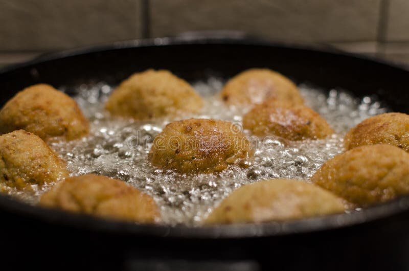 Boiling Meat Stock in Stockpot on Ceramic Cooker Stock Image - Image of ...