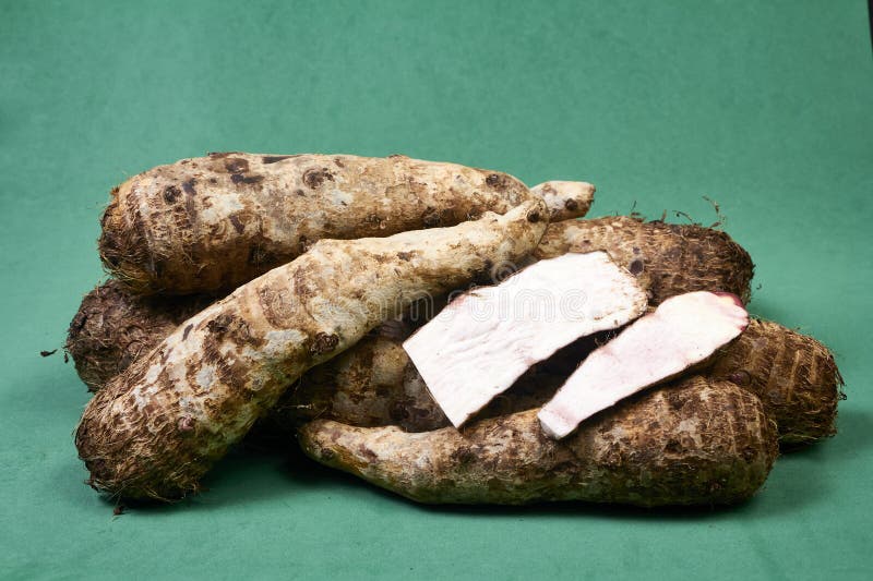 Closeup of Taro Root Vegetable, Eddo Malanga, Green Background Stock ...