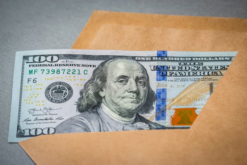 Envelope with One Hundred Dollar Banknote Stock Image - Image of ...