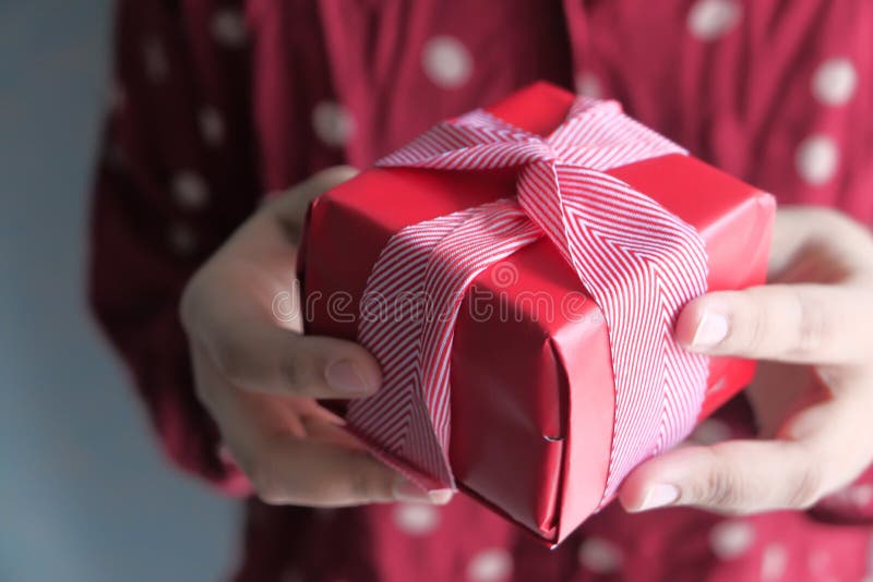 Closeup of Women Hand Holding Gift Box Stock Photo - Image of closeup ...