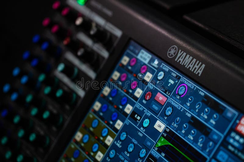 Mixer yamaha stock image. Image of fader, concert, yamaha - 137701631