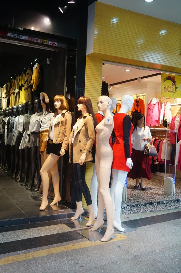 Clothing plastic models editorial stock photo. Image of stores - 62535888