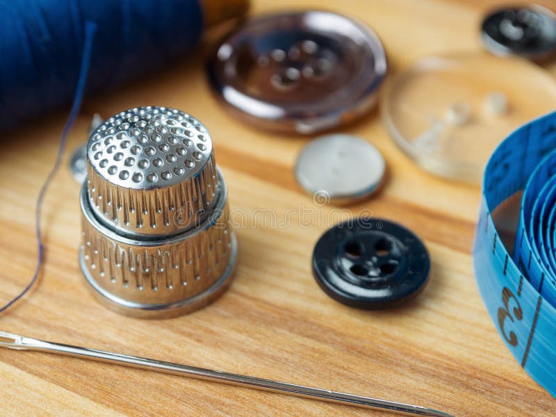 This Clothing Repair Kit, Complete with Needles, Thread and Accessories ...