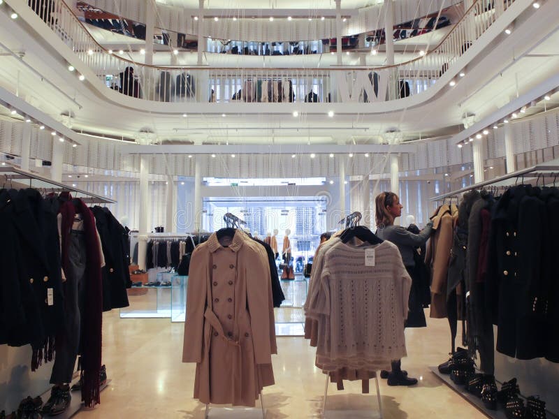 Clothing store editorial photo. Image of clothes, design - 29319996