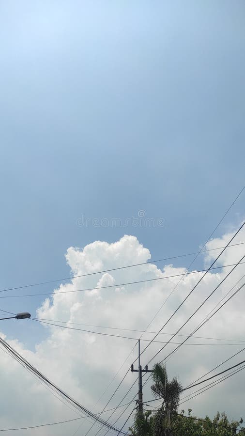 Cloud with Blue Sky is Too Pretty Stock Image - Image of cloud, vehicle ...