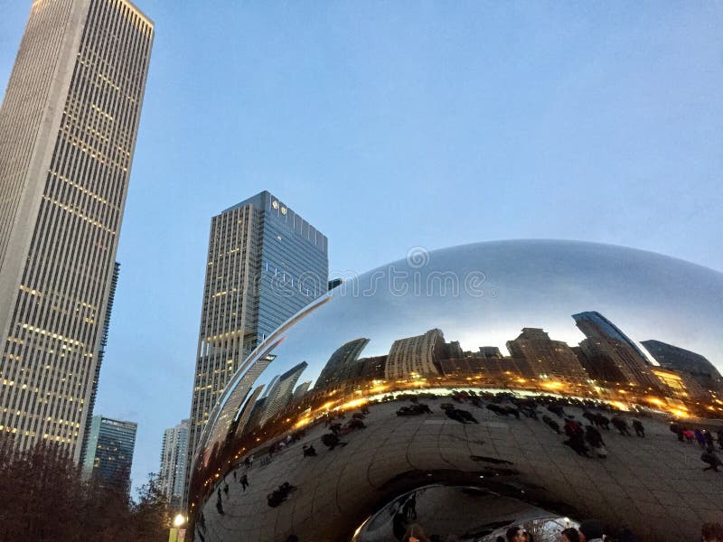 Cloud Gate editorial photo. Image of chicago, downtown - 84245451