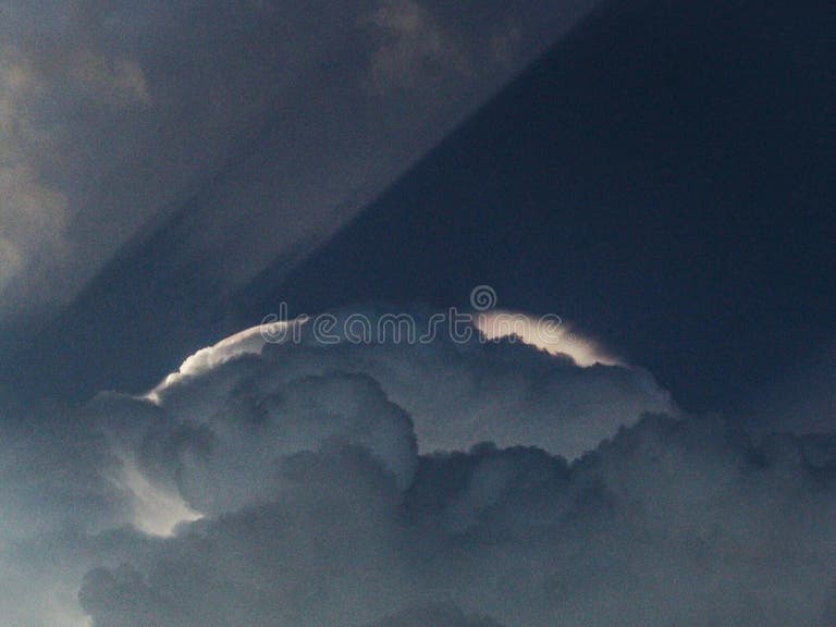 Clouds that Look Like Aliens Stock Photo - Image of like, look: 286937374