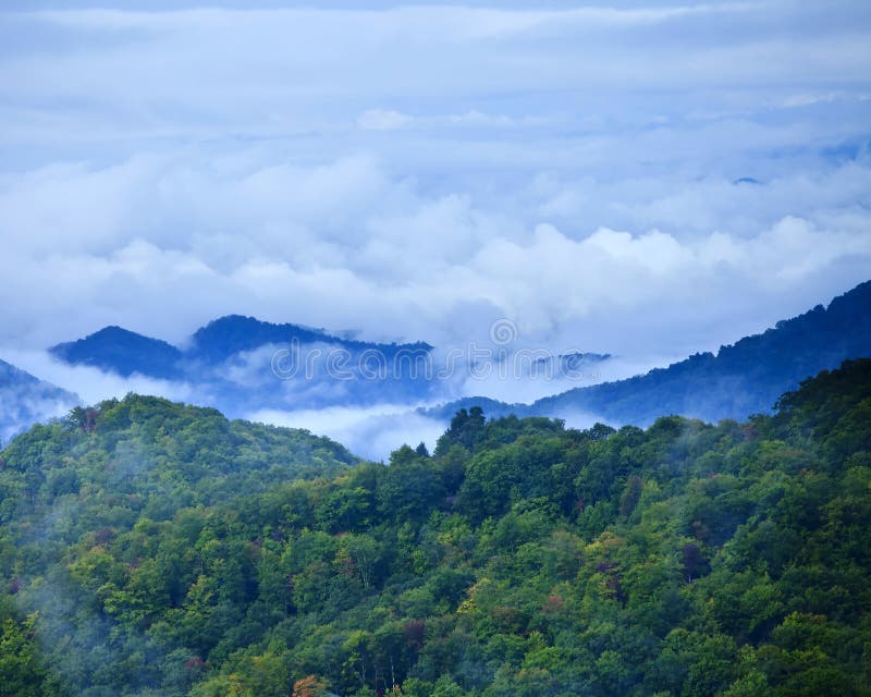 Smokey Mountain Mist stock photo. Image of trip, tourist - 43342566