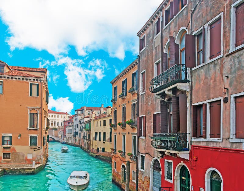 Clouds over a Venice canal stock image. Image of mediterranean - 37511823