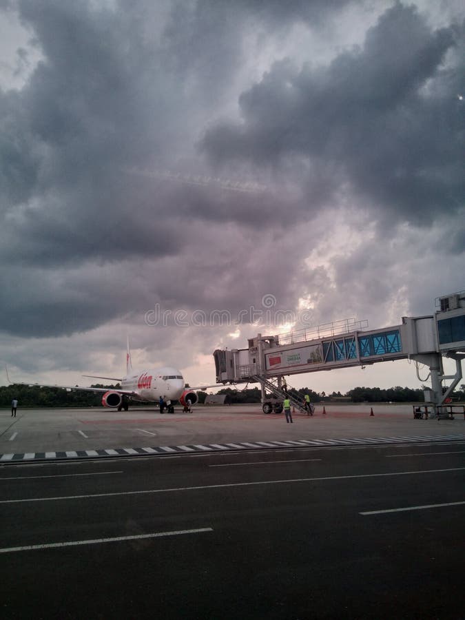 Cloudy in Airport Activating Editorial Photography - Image of flight ...