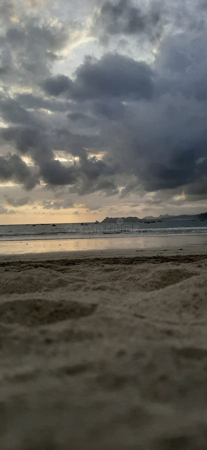 Cloudy Beach before Raining Stock Image - Image of cloud, calmness ...