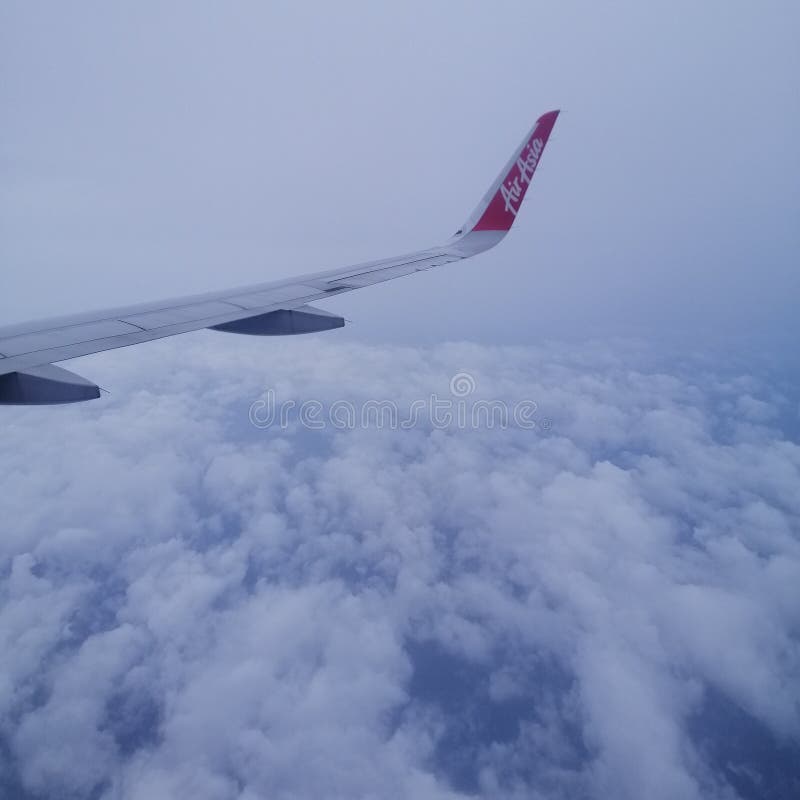Cloudy on Flight editorial stock image. Image of raining - 162715644