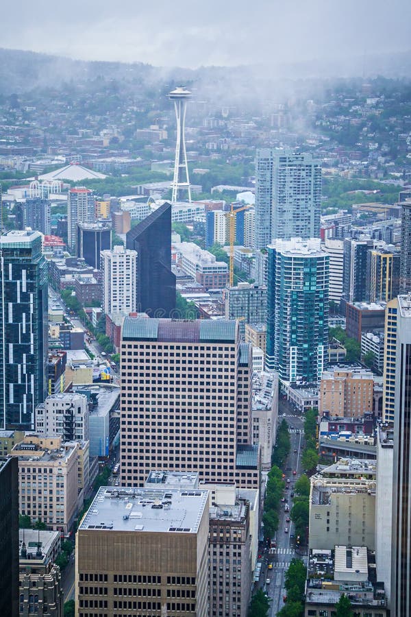 Cloudy and Rainy Day in Seattle Washington Editorial Photography ...