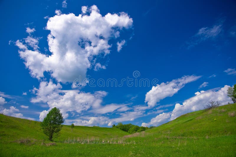 Cloudy sky and field stock image. Image of outdoors, scene - 14995317