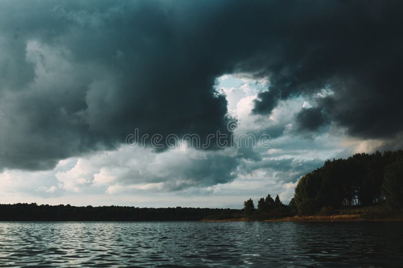 Lake In Cloudy Windy Weather Stock Image - Image of trees, windy: 15811583