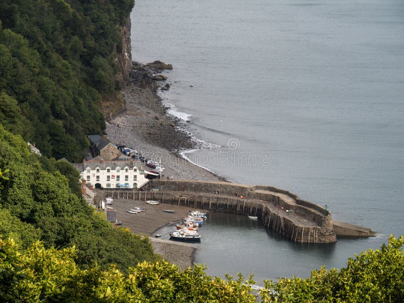 Devon Cliffs Holiday Park editorial photo. Image of cliffs - 93876631