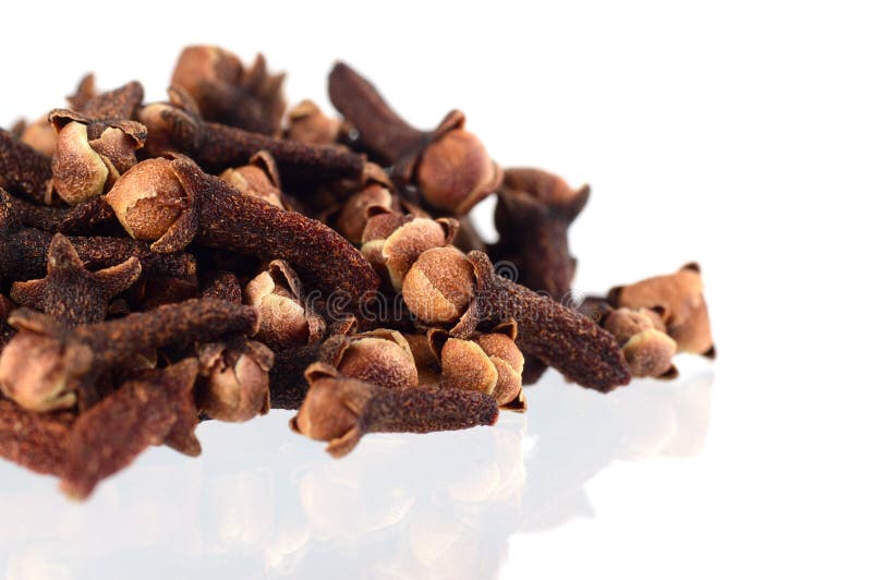 Cloves Isolated on White Background Stock Image - Image of aroma ...