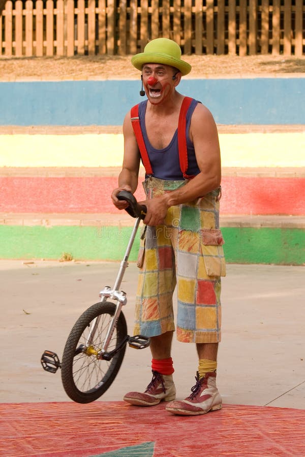 Clown editorial image. Image of juggler, circus, holiday - 15208930