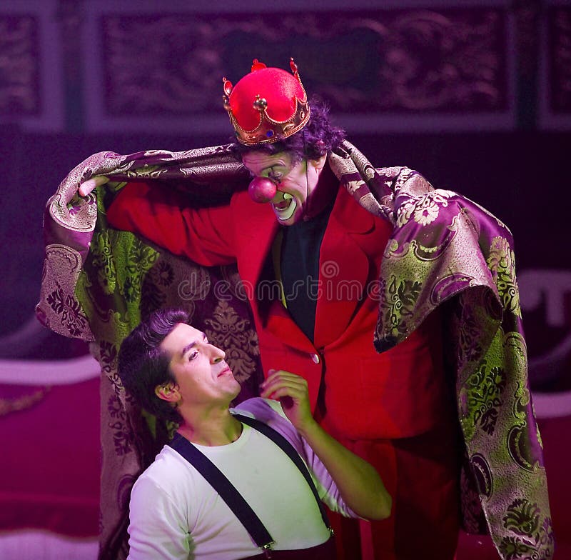 Clowns Au Spectacle De Cirque Photo éditorial - Image du scène ...