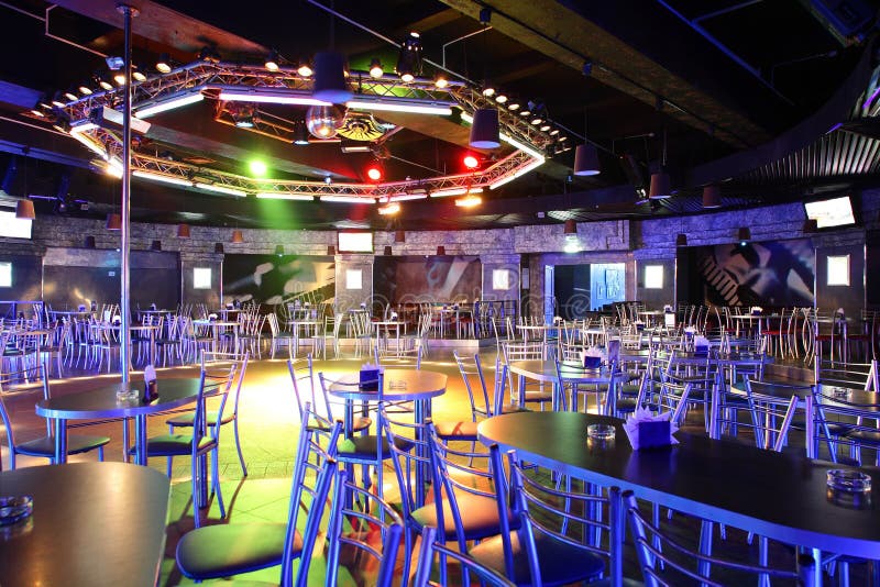 Clube Noturno Moderno No Estilo Europeu Imagem de Stock - Imagem de ...