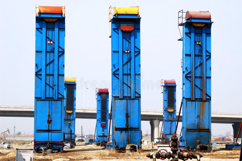 Oil well stock photo. Image of drilling, equipment, machinery - 21081322