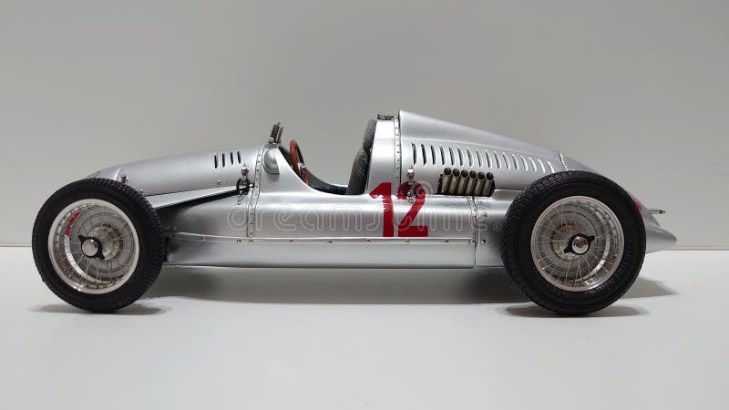 Cmc 1/18 Scale Model Car - German Silver Arrows Auto Union D Type ...