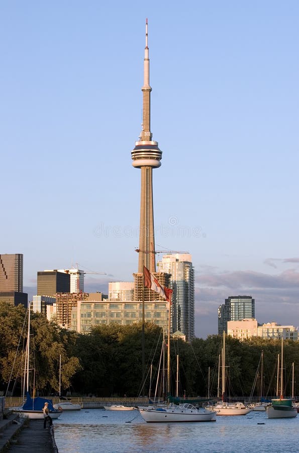 CN Tower Toronto editorial stock photo. Image of toronto - 1401193
