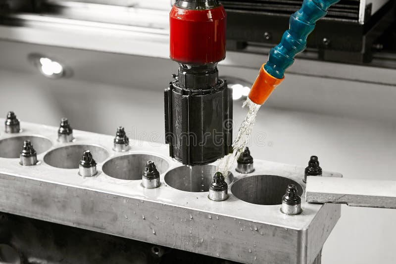 CNC Automatic Cylinder Honing Machine of Engine. Car Workshop, Machine ...