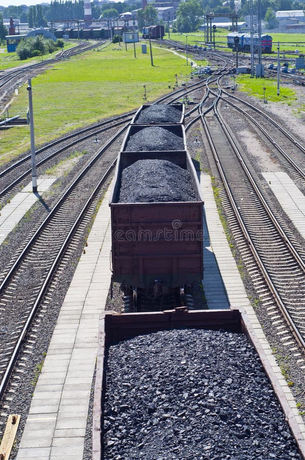 Coal cars stock photo. Image of coal, sulphur, transferring - 20725288