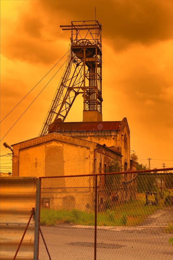 Sunrise Mine Shaft stock image. Image of mines, head - 22905207