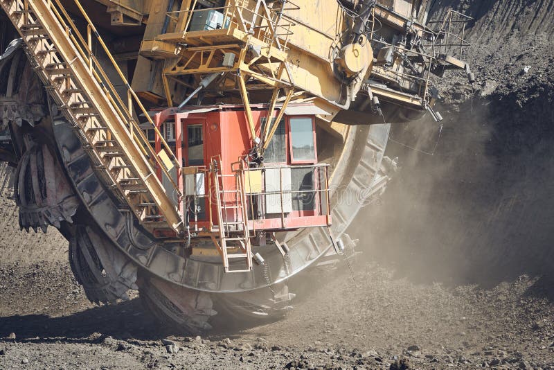 Coal Mining in Surface Mine Stock Image - Image of large, work: 243988611