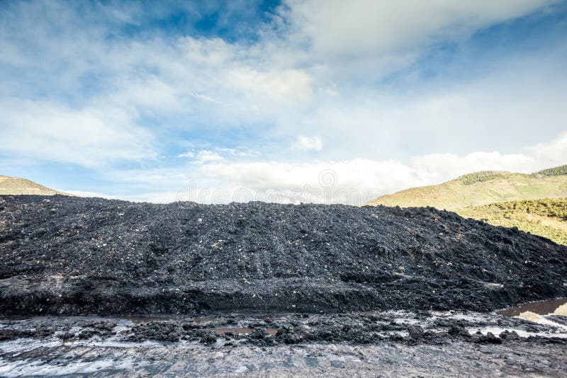 Coal mining waste pile stock image. Image of poland, geology - 21147513