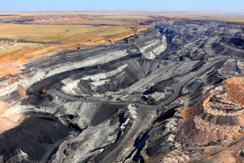 Coal pit stock image. Image of loading, mining, land - 26943749