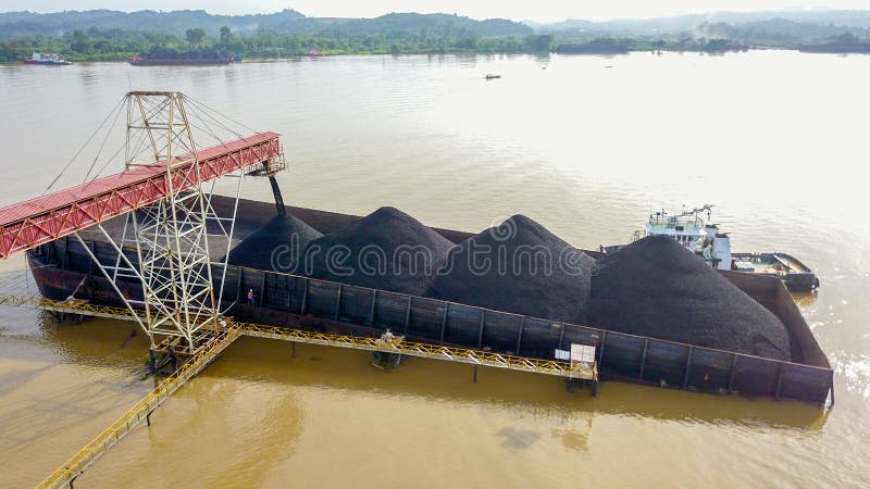 Coal Shipping Boat Transportation Stock Image - Image of river, thermal ...