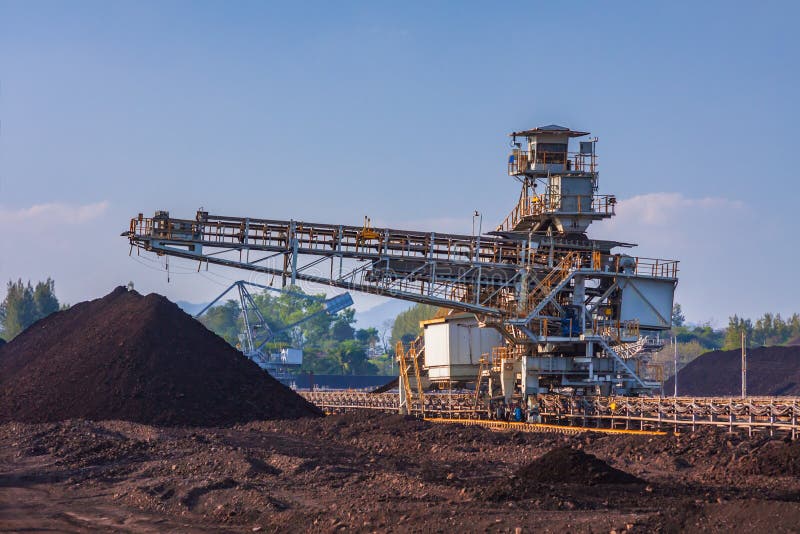 Coal Stacker Machine Conveyor Stock Image - Image of machinery ...