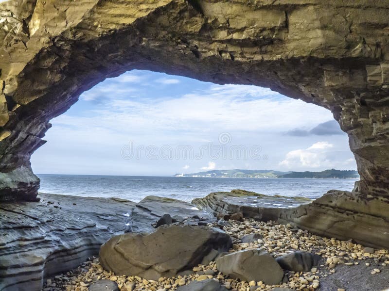 Coast at Playa De Sua in Atacamas, Ecuador Stock Photo - Image of cave ...