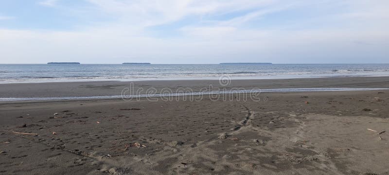 The Coast and the Three Islands Stock Photo - Image of three, coast ...