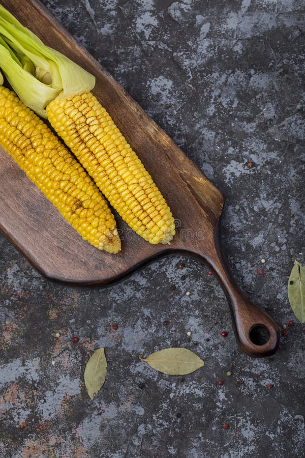 Fresh sweet corn stock image. Image of ripe, natural - 100052511