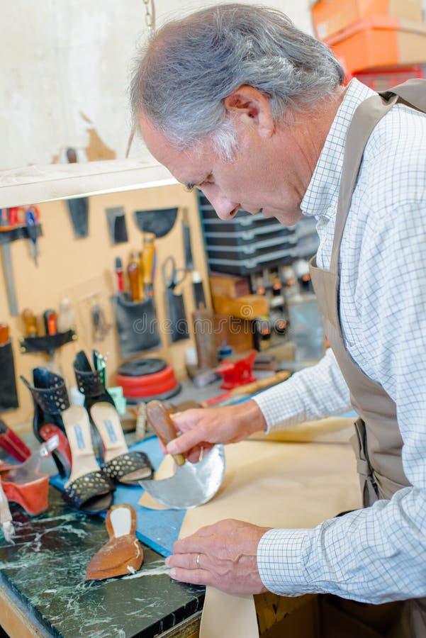 Cobbler at work stock image. Image of worker, shoe, manual - 28515925