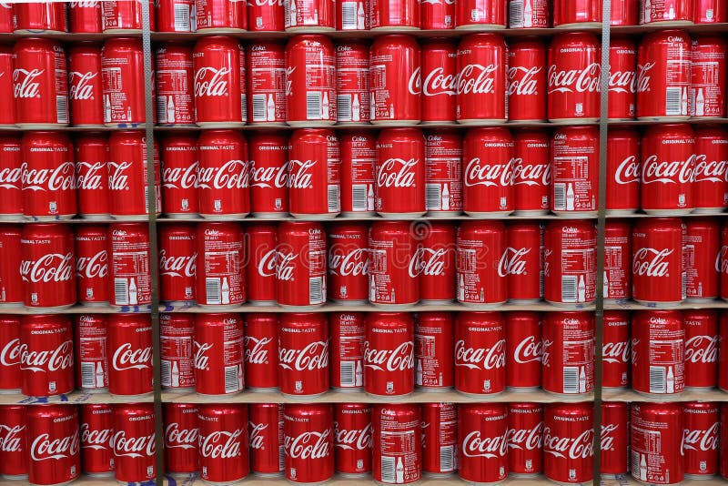 Coca cola can editorial image. Image of carbonated, commercial - 18774340