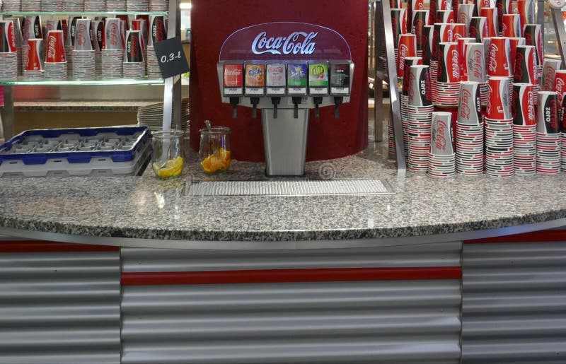 Coca-Cola, Fanta, Coca Cola Light, Sprite, Elevación Y Coca Cola Zero ...