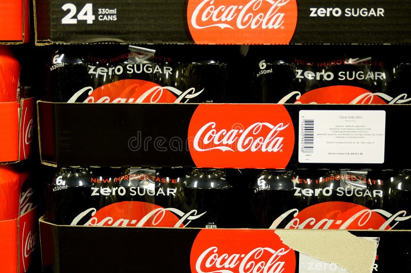 Coca - Cola Noll Socker- Och Klassikercoca - Cola Redaktionell ...