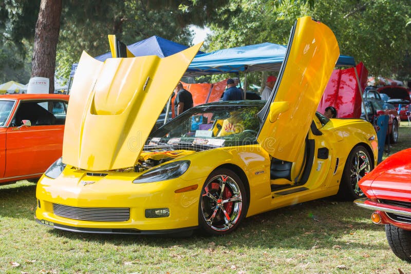 Coche De Corbeta Z06 En Dislplay Foto de archivo editorial - Imagen de ...