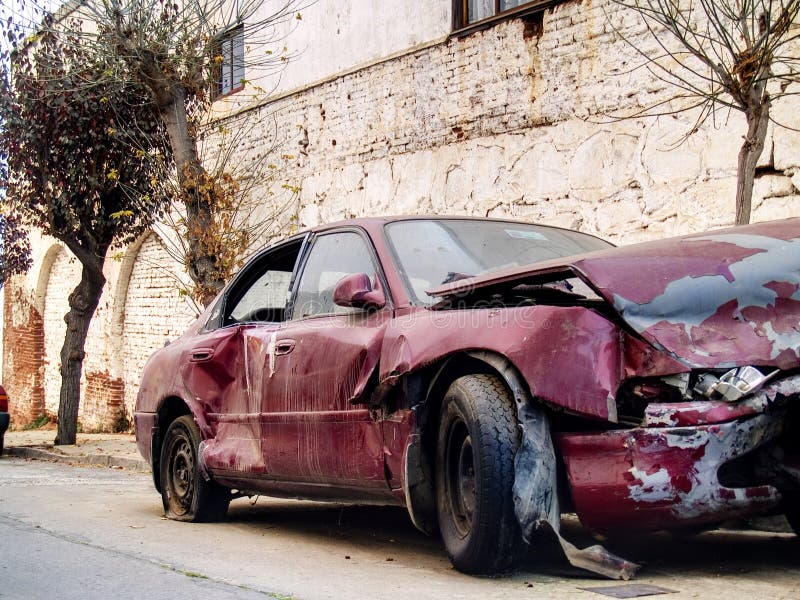 Coche estrellado imagen de archivo. Imagen de calle, ciudad - 14645203