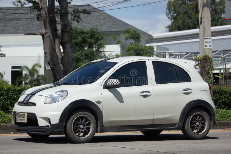 Coche Privado Nissan March De Eco Imagen editorial - Imagen de ...