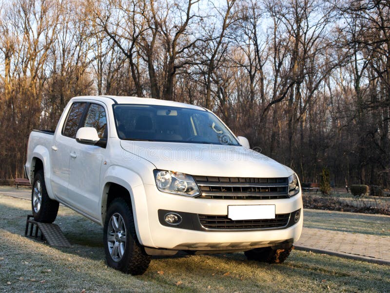 Coche 4x4 imagen de archivo. Imagen de volkswagen, conducir - 36169967