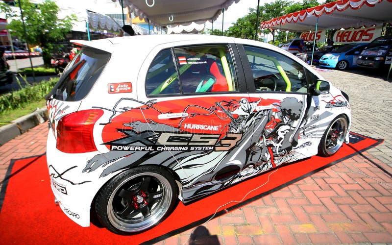 Coches modificados imagen editorial. Imagen de indonesia - 40753075