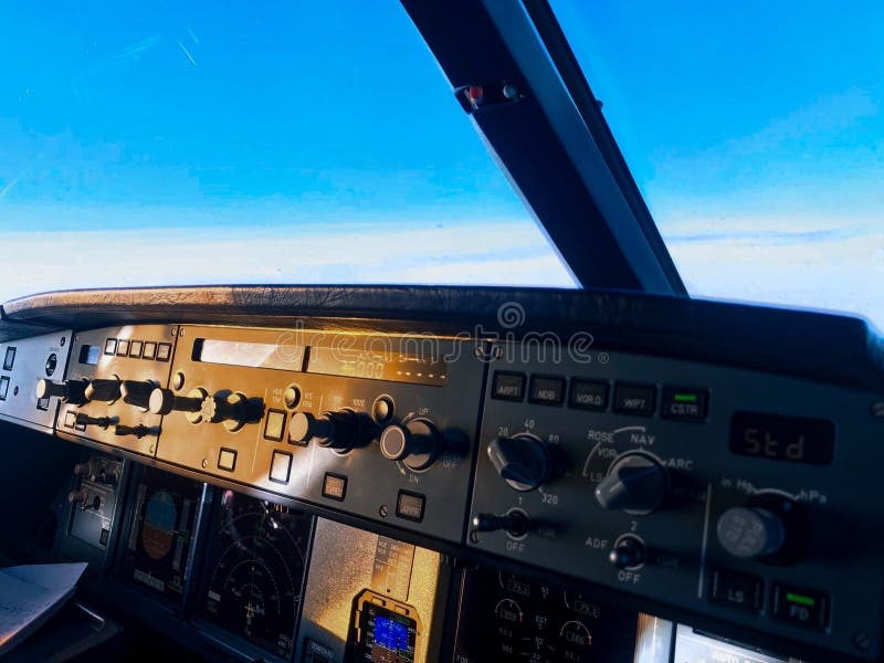 Cockpit a-320 stock photo. Image of cockpit, airbus - 206366312