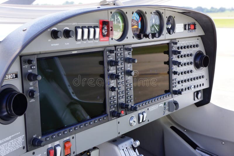 Cockpit, Aviation, Airplane, Technology Picture. Image: 121057938