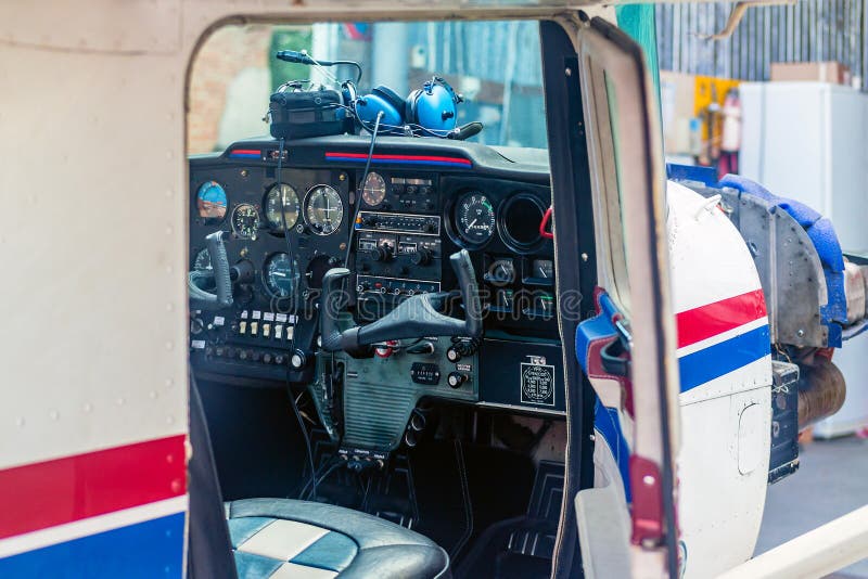 Cockpit of a Small Aircraft Stock Photo - Image of blades, airspeed ...